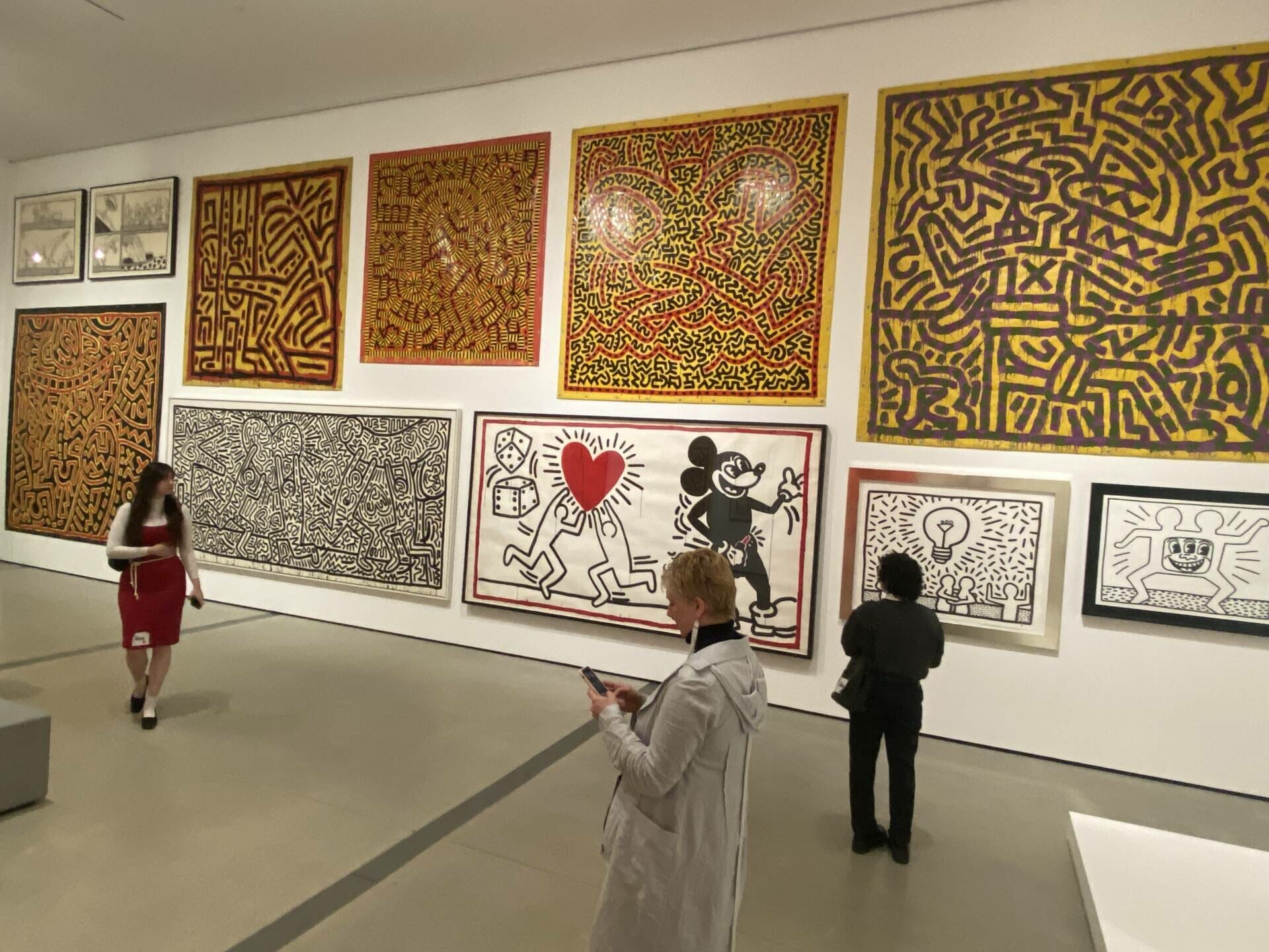 THE BUZZ: Keith Haring's Iconic Art: A Message of Inclusivity and ...